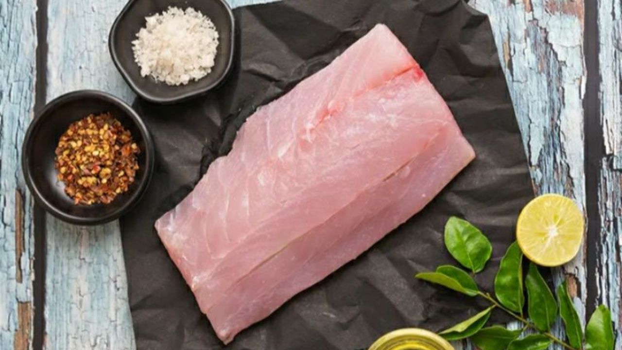 Bhetki macher recipe: ভেটকি মাছের পুর দিয়েই বানিয়ে ফেলুন মিনি মোগলাই ...