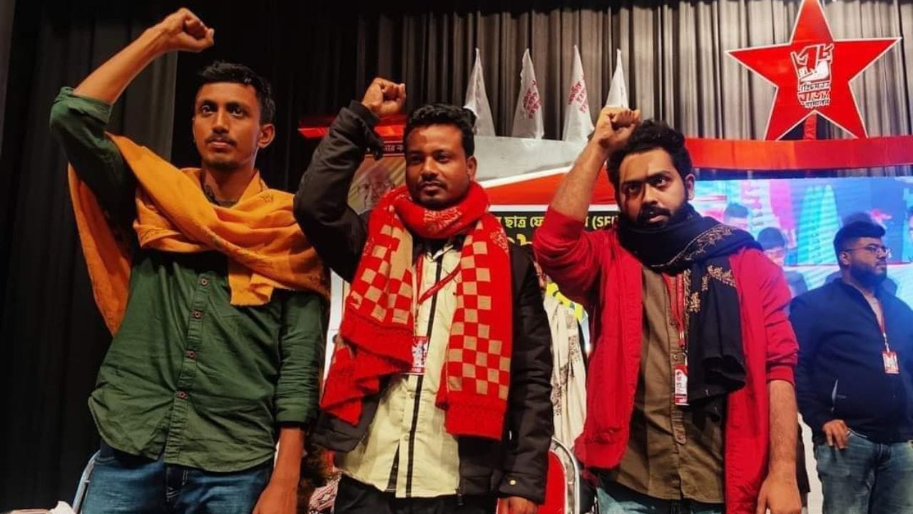 SFI: সৃজন-প্রতিকুরের ছাড়া SFI-এর ব্যাটন ধরলেন দেবাঞ্জন-প্রণয় | SFI's ...