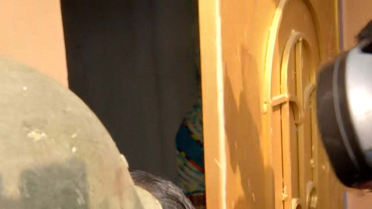 Sheikh Shajahan: সব বাড়িতে তালা, কেউ কোথাও নেই, এবার শেখ শাহজাহানের হলুদ রঙা বাড়ির পিছন থেকে ...