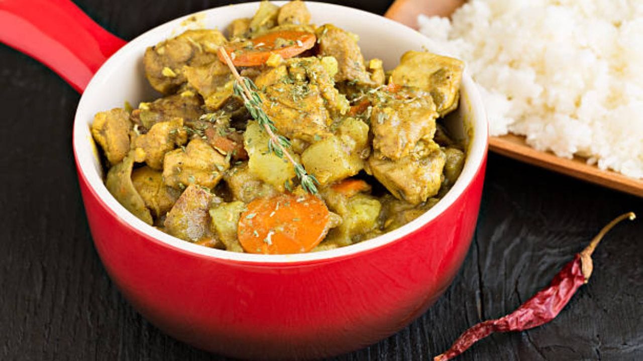 Kancha Lonka Murgi: ছুটির দিন আর সঙ্গে লেবু-লঙ্কা মুরগি, আর কোনও কিছুর ...