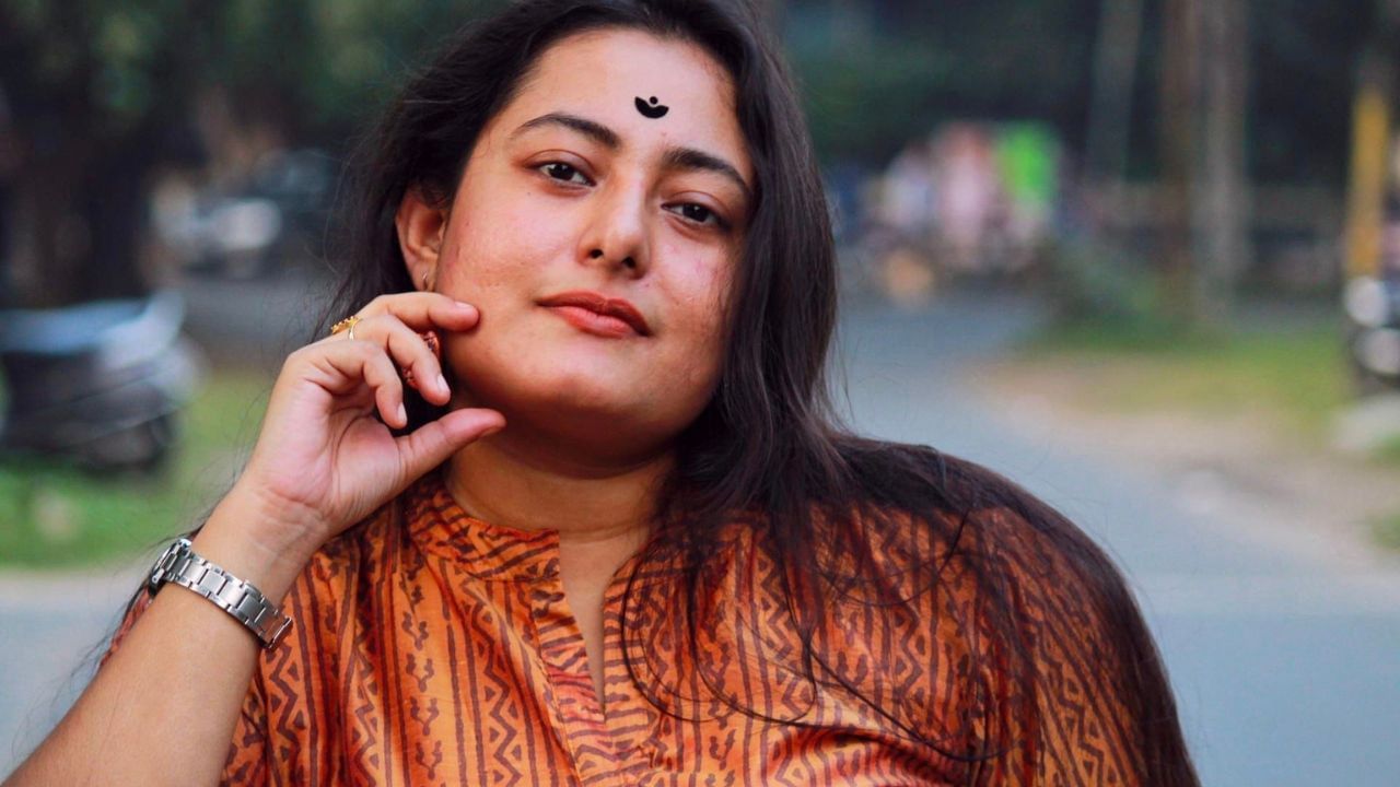 স্বামীর মৃত্যুর দু'দিনের মধ্যেই কাজে ফিরলেন অভিনেত্রী পৌষমিতা গোস্বামী ...