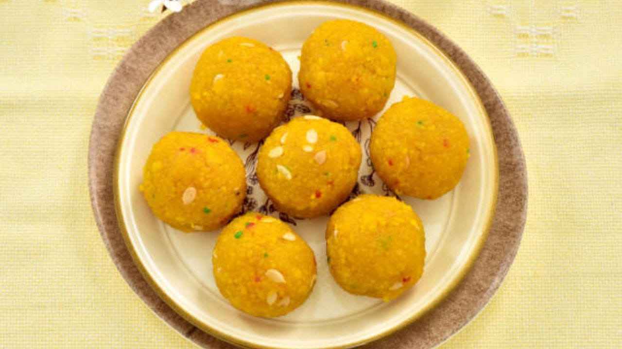 Motichoor Laddu: বেসন ছাড়াই বানিয়ে ফেলুন মোতিচুরের লাড্ডু, দোকানের ...