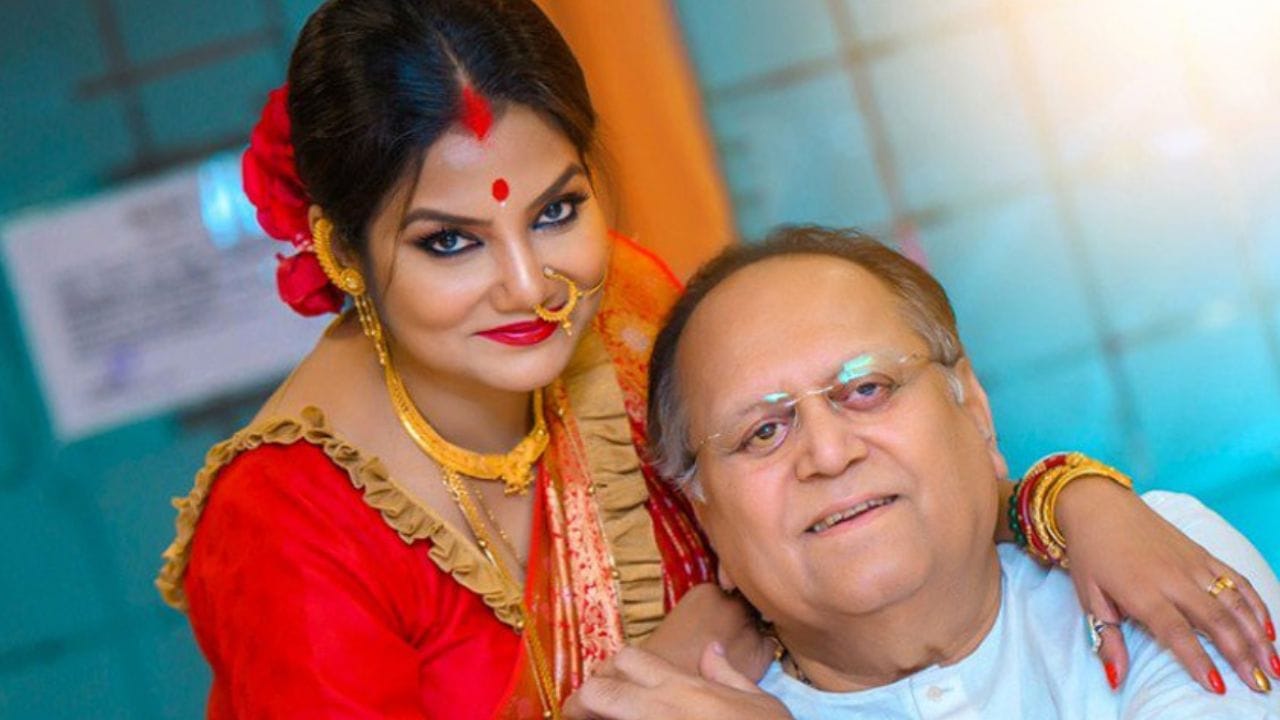 দোলনের বাবার বয়সি, ২৬ বছরের বড় দীপঙ্করের সঙ্গে সম্পর্ক শুনেই রেরে করে ওঠেন অভিনেত্রীর বাবা-মা ...