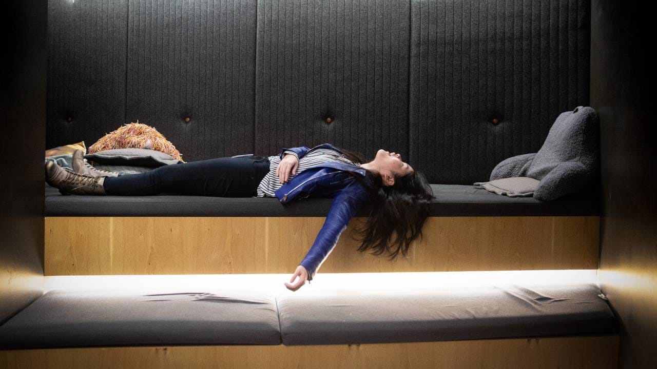 ঘুমানোর জায়গা থেকে রেস্তোরাঁ, এ রকম অফিস পেতে সৌভাগ্যের দরকার ...