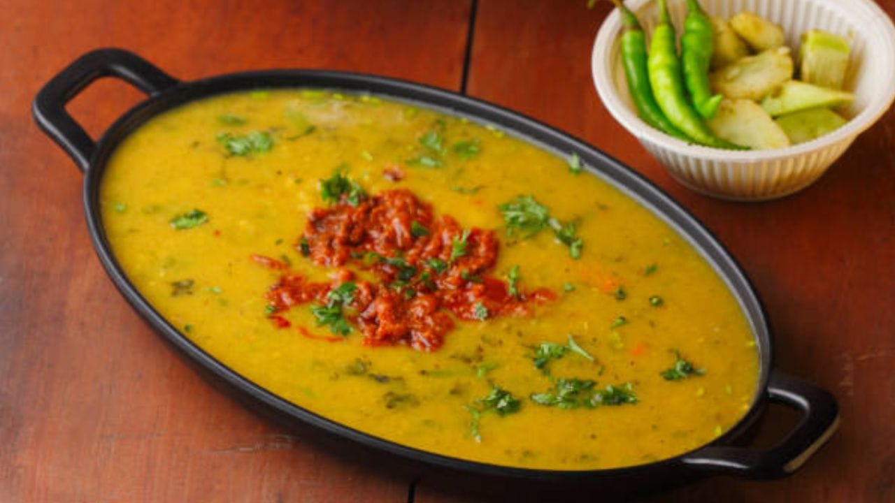Butter Dal Recipe: বাড়িতেই বানিয়ে ফেলুন রেস্তোরাঁর মতো সুস্বাদু বাটার ...
