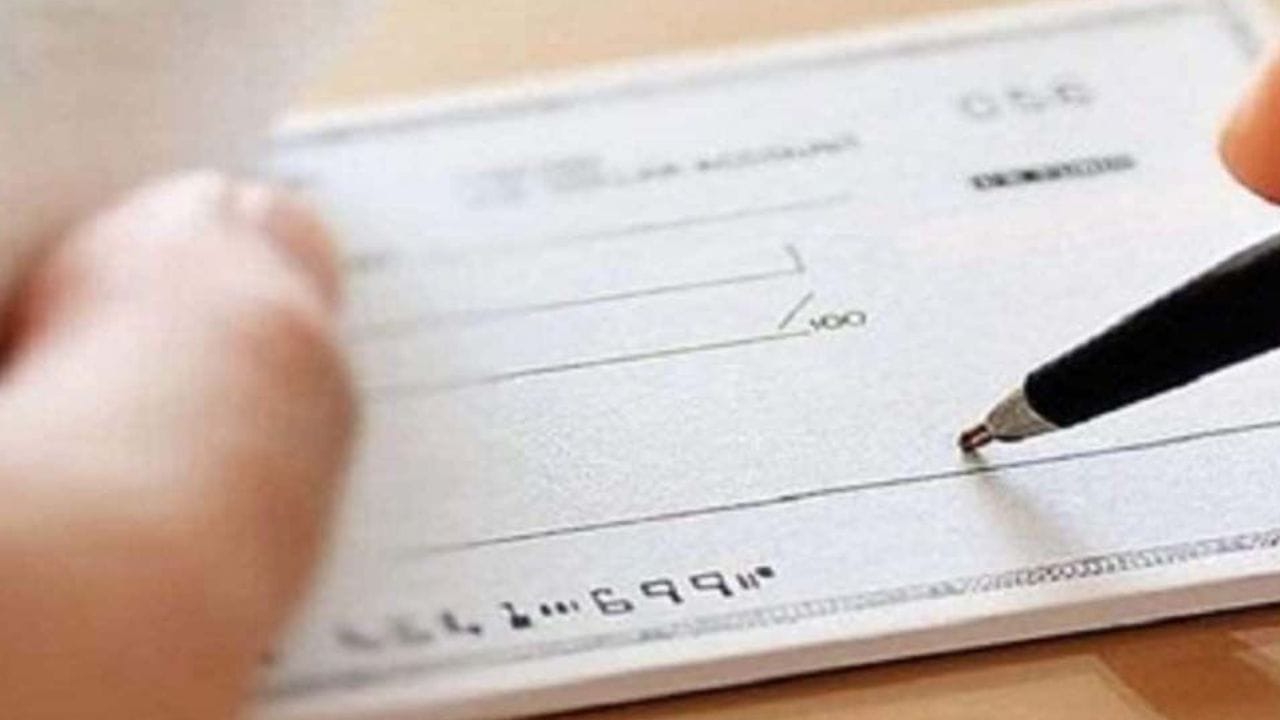 Bank Cheque: ব্যাঙ্কের চেকের ক্ষেত্রে যে নিয়মগুলো জেনে রাখা জরুরি ...