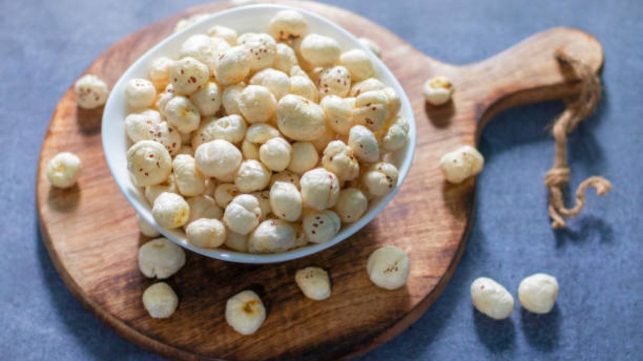 Makhana: দিনের মধ্যে এই সময়ে মাখানা খান, পেটে চর্বির কোনও চিহ্ন থাকবে ...