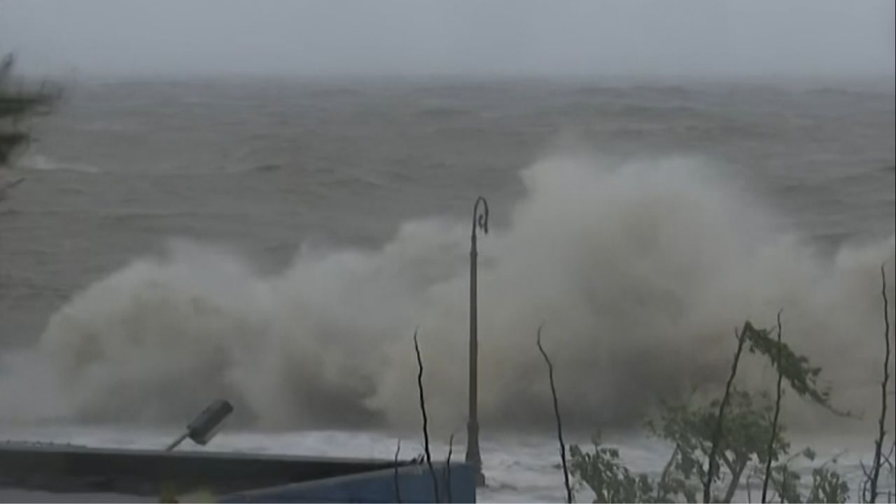 Cyclone Remal: উপকূলের দিকে ধেয়ে আসছে ঘূর্ণি-দানব! রবির রাতেই হবে ...