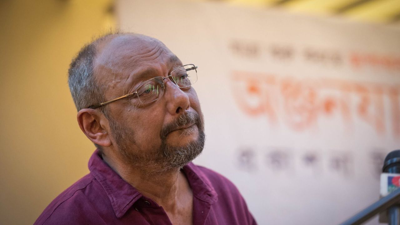 লাইভ পারফরম্যান্স চলাকালীন মোবাইলে রেকর্ডিং! প্রচণ্ড ক্ষেপে গিয়েছেন অঞ্জন দত্ত... - Bengali ...