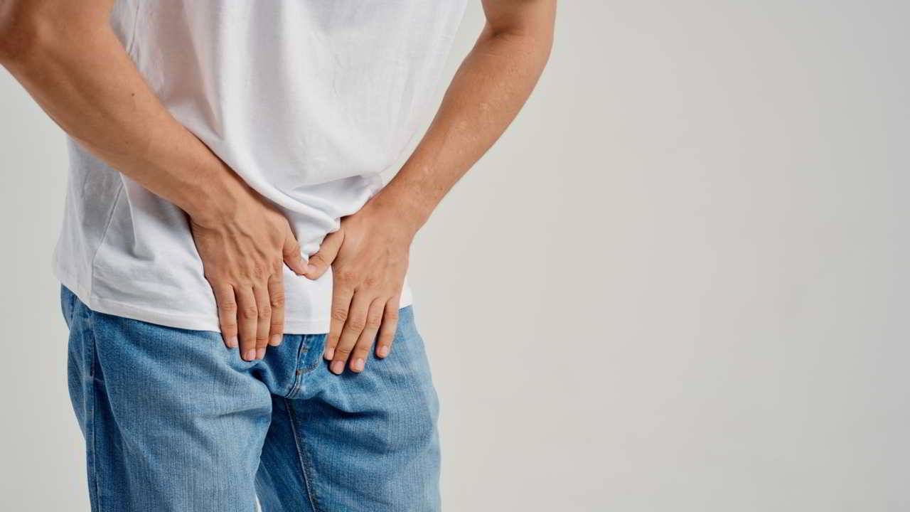 Hydrocele Problem অণ্ডথলি ফুলে ঢোল বাড়তে না দিয়ে চিকিৎসকের কাছে যান