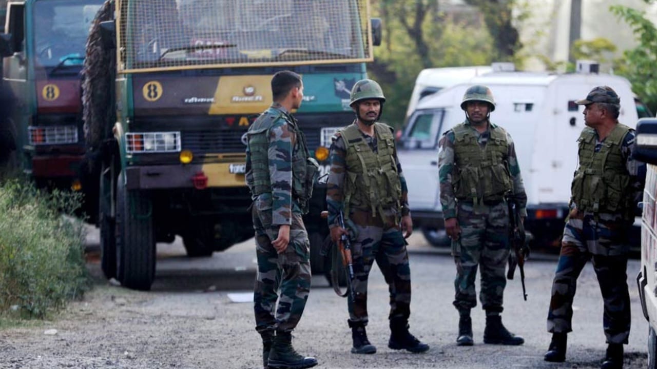 Kathua terrorist attack: বাঁক ঘুরতেই অতর্কিতে গ্রেনেড বৃষ্টি! কাঠুয়ায় ...