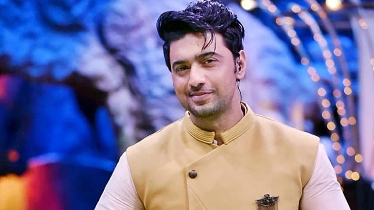 'সু'দিন ফেরাচ্ছেন', দেবের এ কোন অবতার দেখে চমকে গেলেন ভক্তরা? - Bengali ...