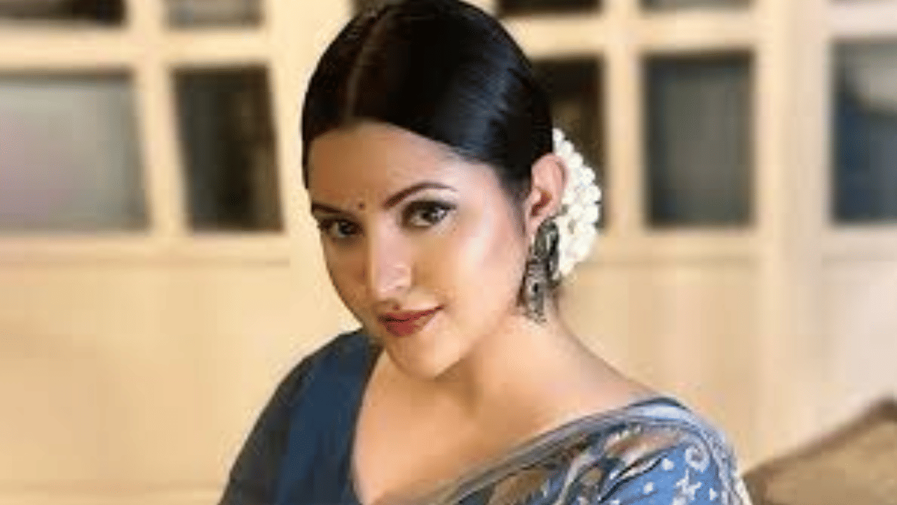 শরিফুলের সঙ্গে ডিভোর্সের একবছর পরীমণির, বেলুন সাজিয়ে বিচ্ছেদের ...