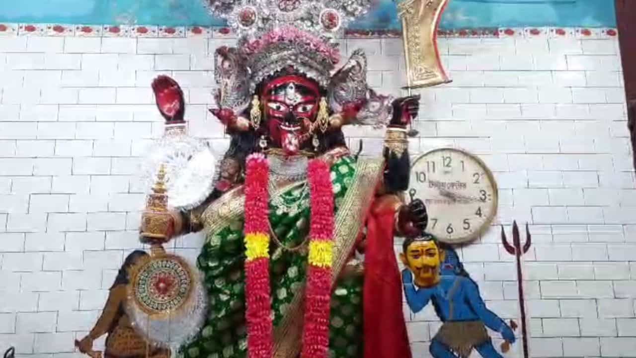 Tarakeswar: জানেন এখানে পুজোর আগে কেউ কালী প্রতিমা বাড়িতে রাখেন না ...