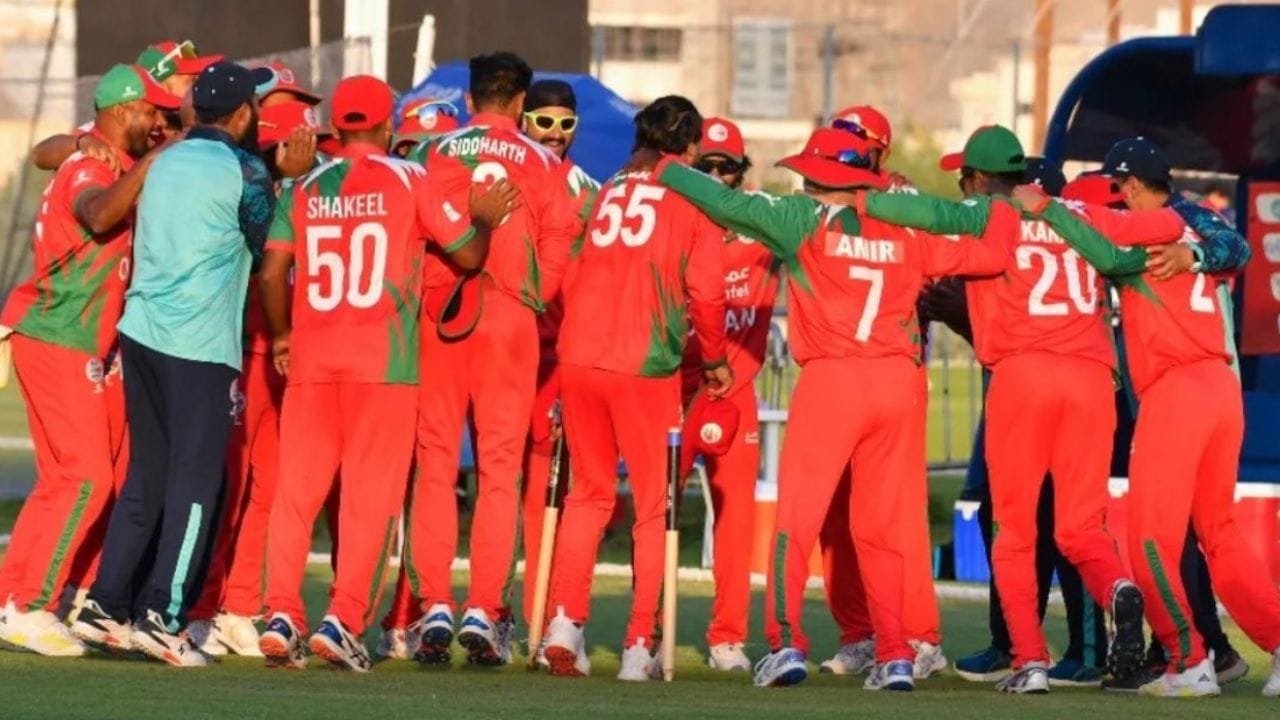 ODI: ওয়ান ডে ম্যাচে অবাক কাণ্ড! ১০ উইকেট নিয়ে বিশ্বরেকর্ড - Bengali News | New World record in ...