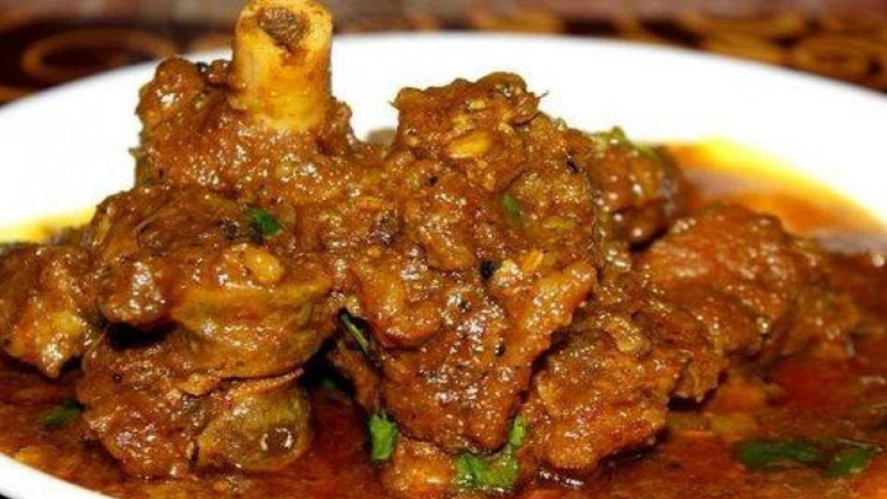 এই সহজ উপায়েই রেঁধে ফেলুন তেল ছাড়া পাঠার মাংস | Try this mutton ...