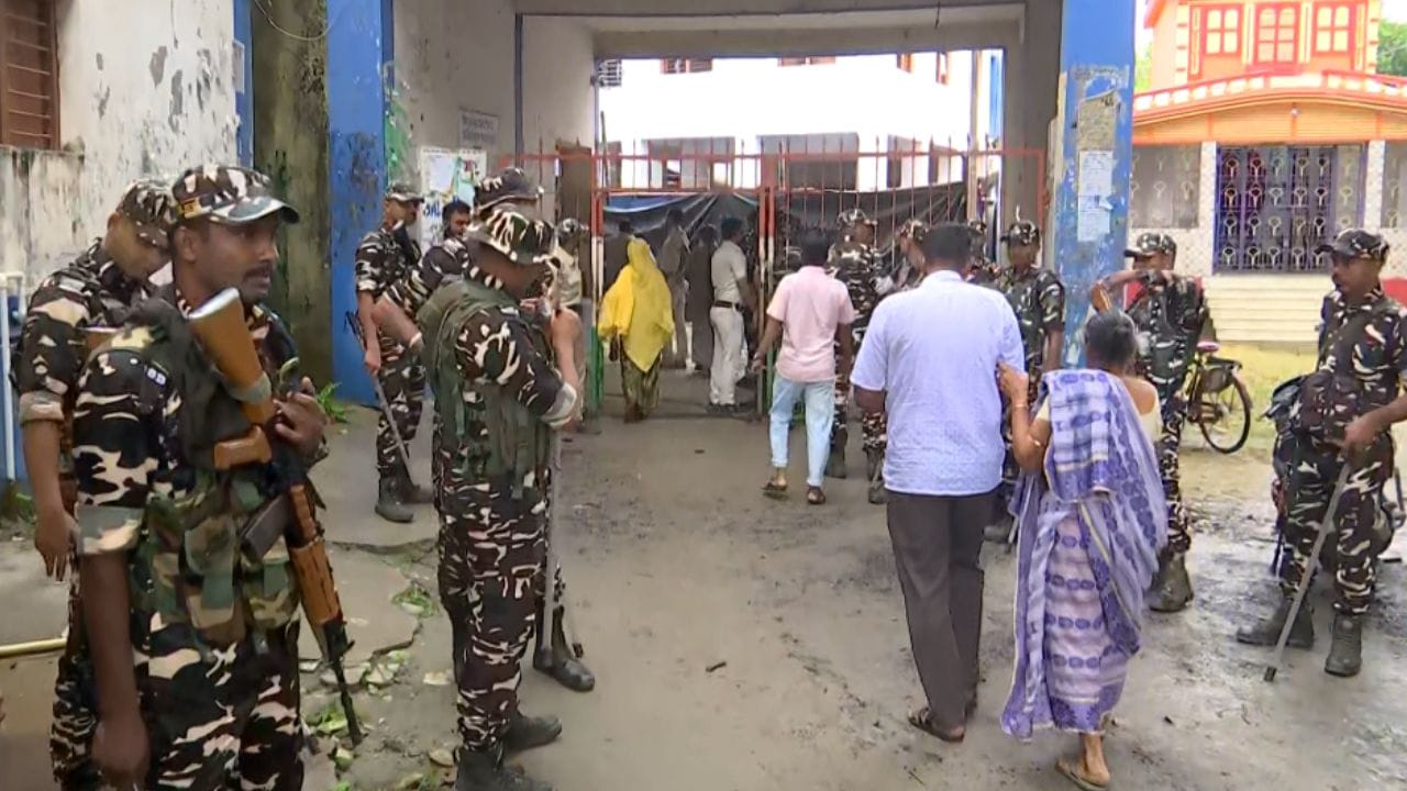 Kaliganj By election: উপভোটেও উত্তেজনা,BJP-র পোলিং এজেন্টকে বুথে বসতে ...