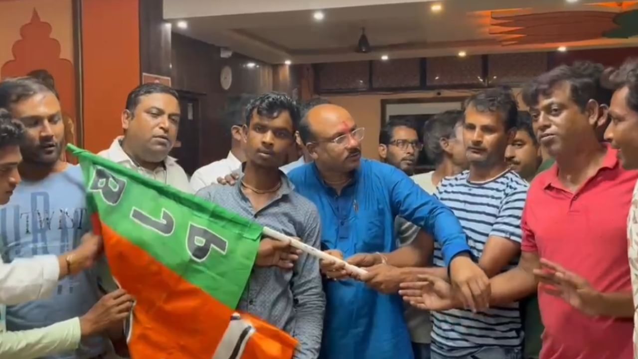 BJP-TMC: বীরভূমে তৃণমূলের রক্ষক্ষয়, অনুব্রত-কাজলদের দল থেকে রাতারাতি ১৫০ পরিবার চলে এল বিজেপিতে ...