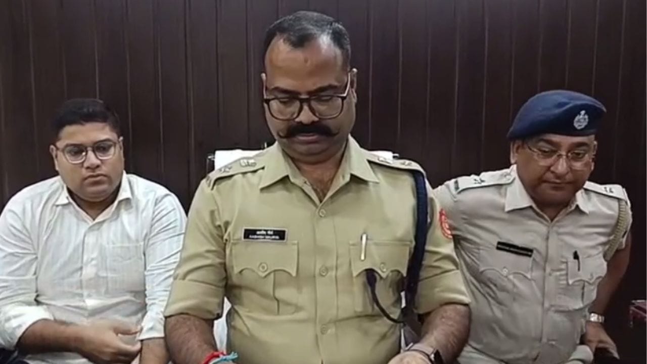 Chakdah bank Robbery: গয়নার দোকানে ডাকাতি, গ্রেফতার একাধিক অভিযুক্ত ...