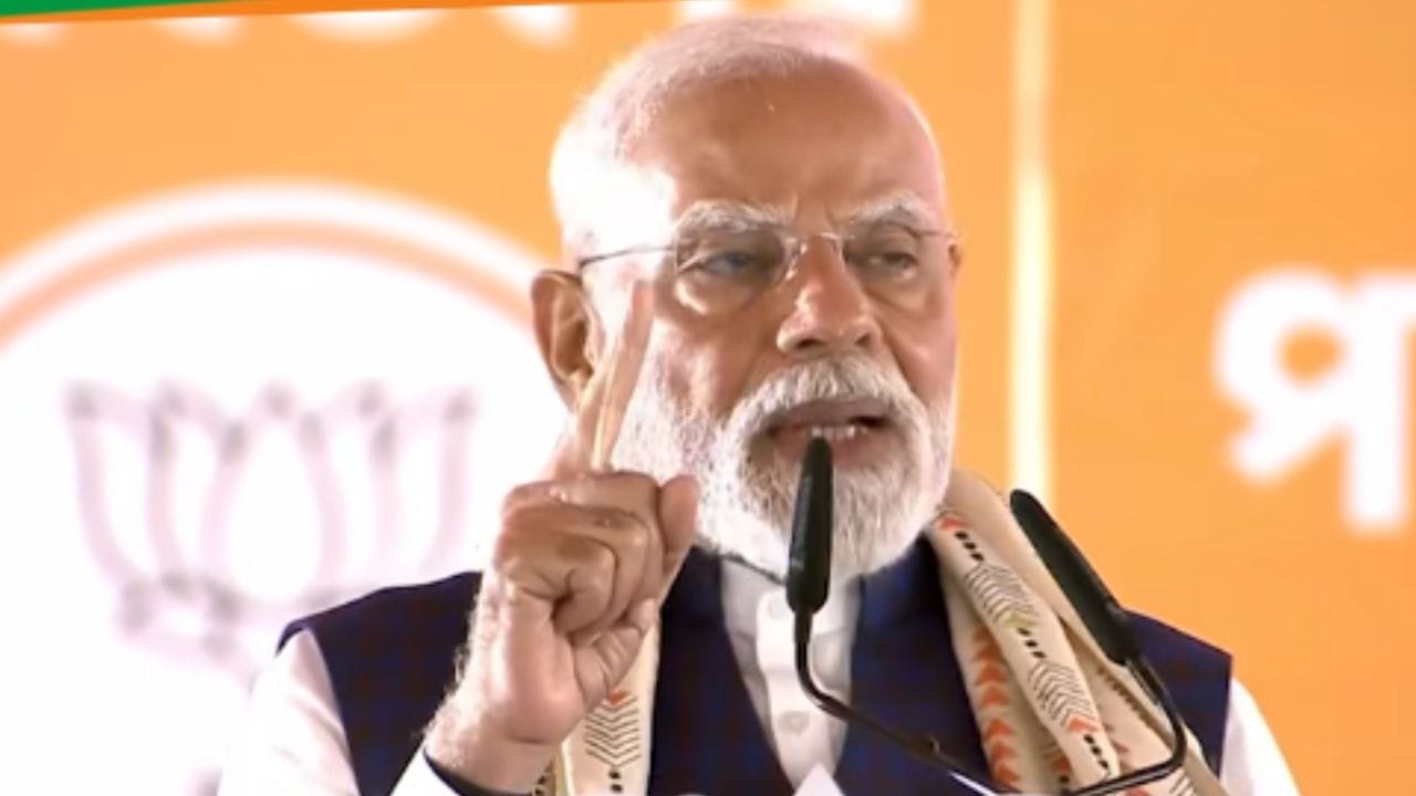 PM Narendra Modi: করুণাময়ী মন্দির থেকে দমদমের হনুমান মন্দির- মোদীর ...