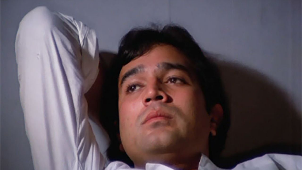 মৃত্যুর কয়েকদিন আগে প্রেমিকাকে কাছে ডেকে কী বলেছিলেন রাজেশ খান্না? জানলে গায়ে কাঁটা দেবে ...