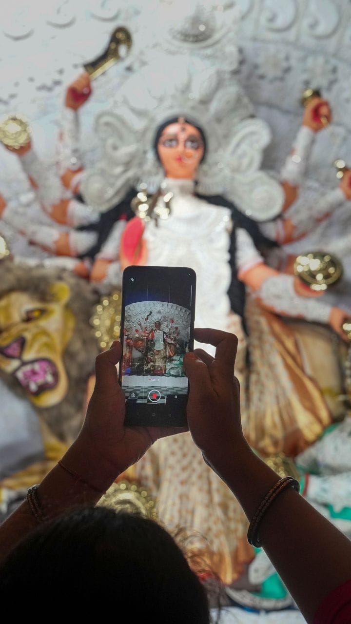 Festive Spirit Grips Bengal as Talbagan Sarbojonin Captures Goddess ...