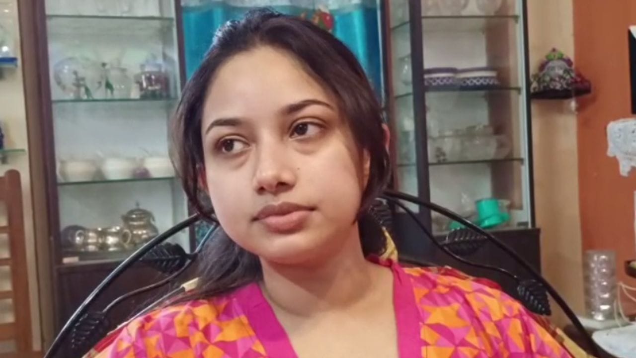 Rajanya haldar: শপিংয়ে যেতেই রাজন্যার বাড়িতে ঘটল বড় বিপদ, ঘরে ফিরতেই মাথায় হাত - Bengali ...