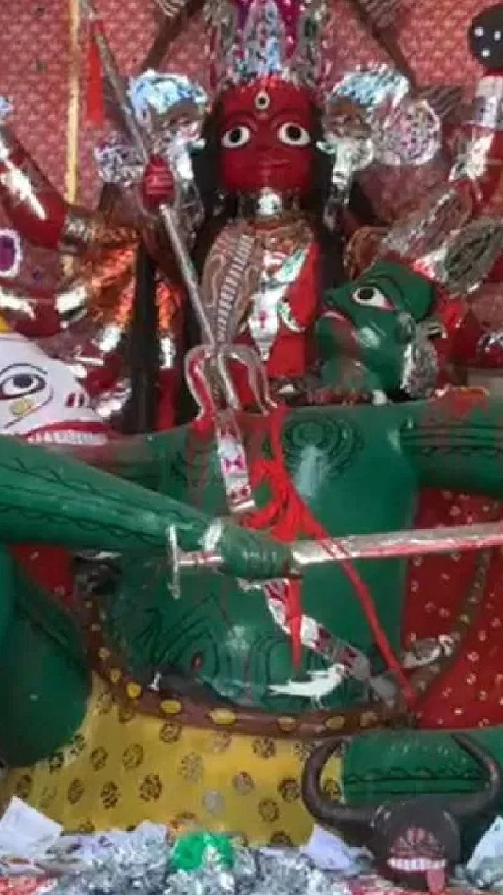 Visitors flock to Devi's house to see Bara Devi in Cooch Behar ...