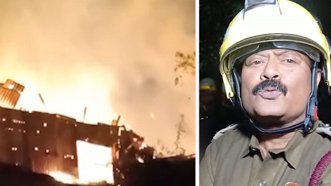 Fire in factory: দমদমে গেঞ্জি কারখানায় ভয়াবহ আগুন, ছড়াল আতঙ্ক | Fire ...